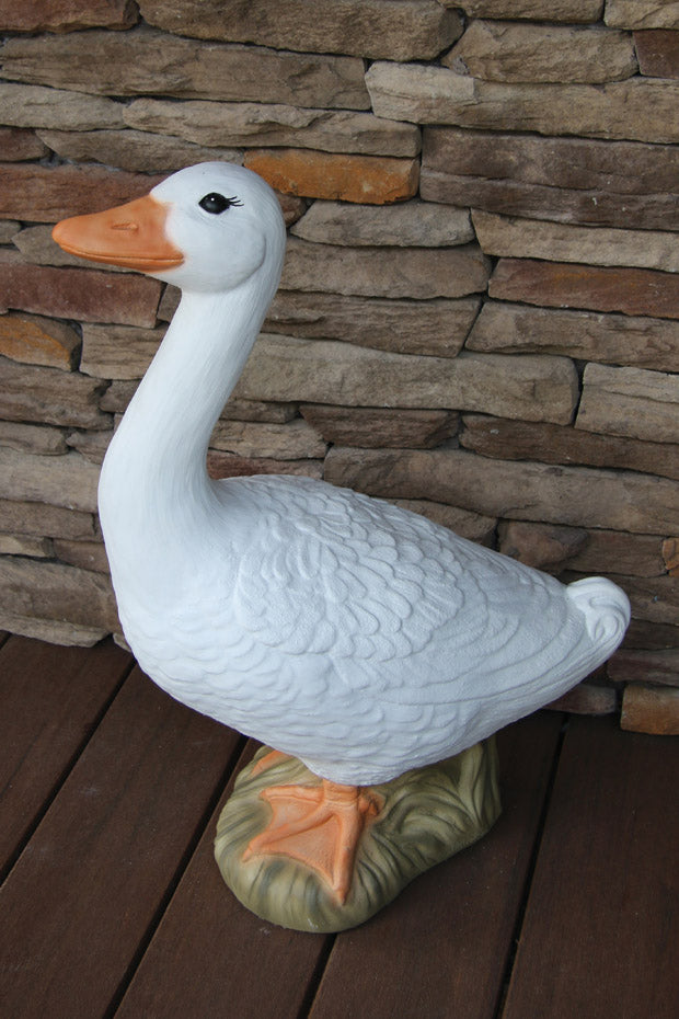 25" Goose – Massarelli Lawn Ornaments