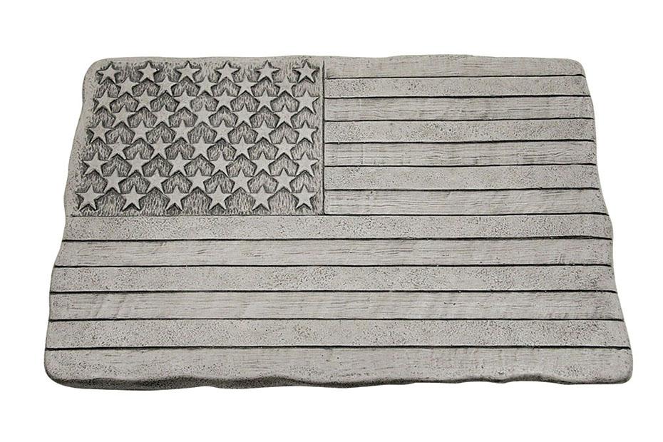 American Flag – Massarelli Lawn Ornaments