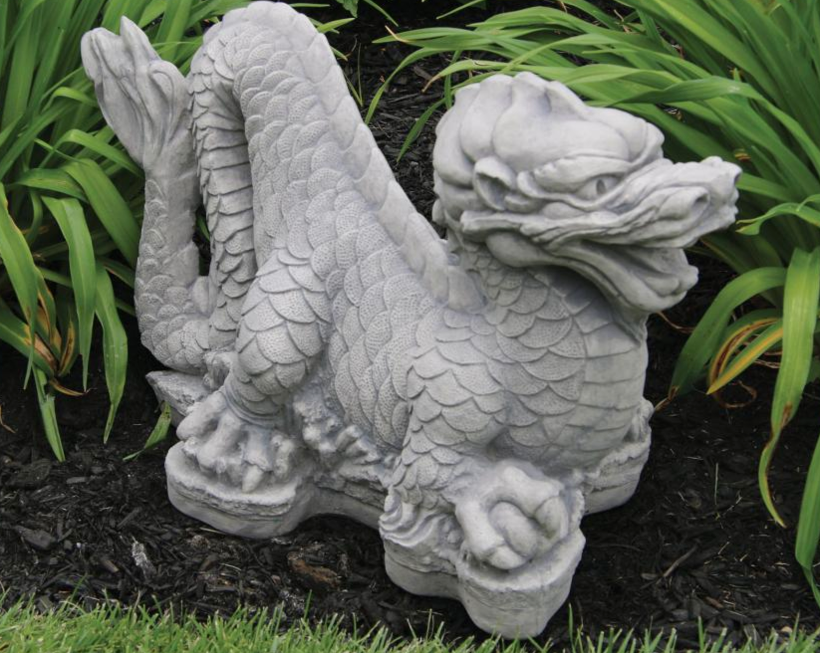 Fire Dragon – Massarelli Lawn Ornaments