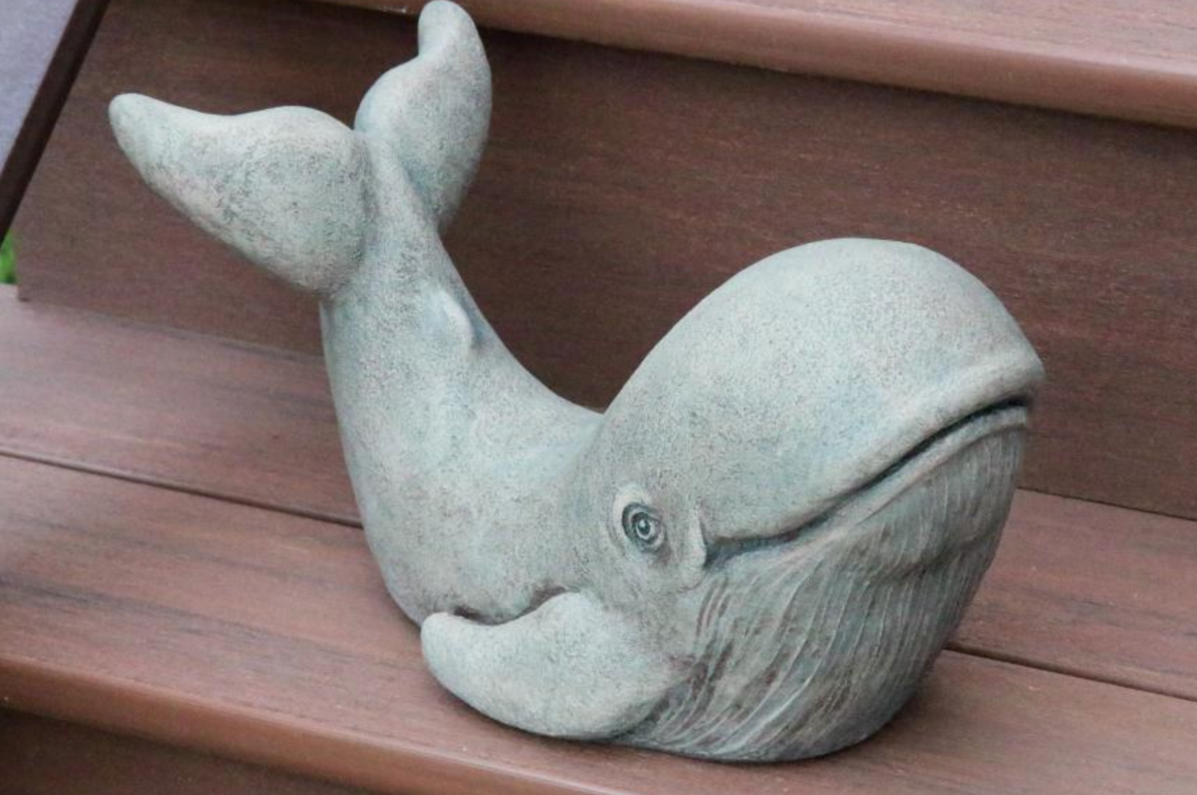 Kilo The Whale – Massarelli Lawn Ornaments