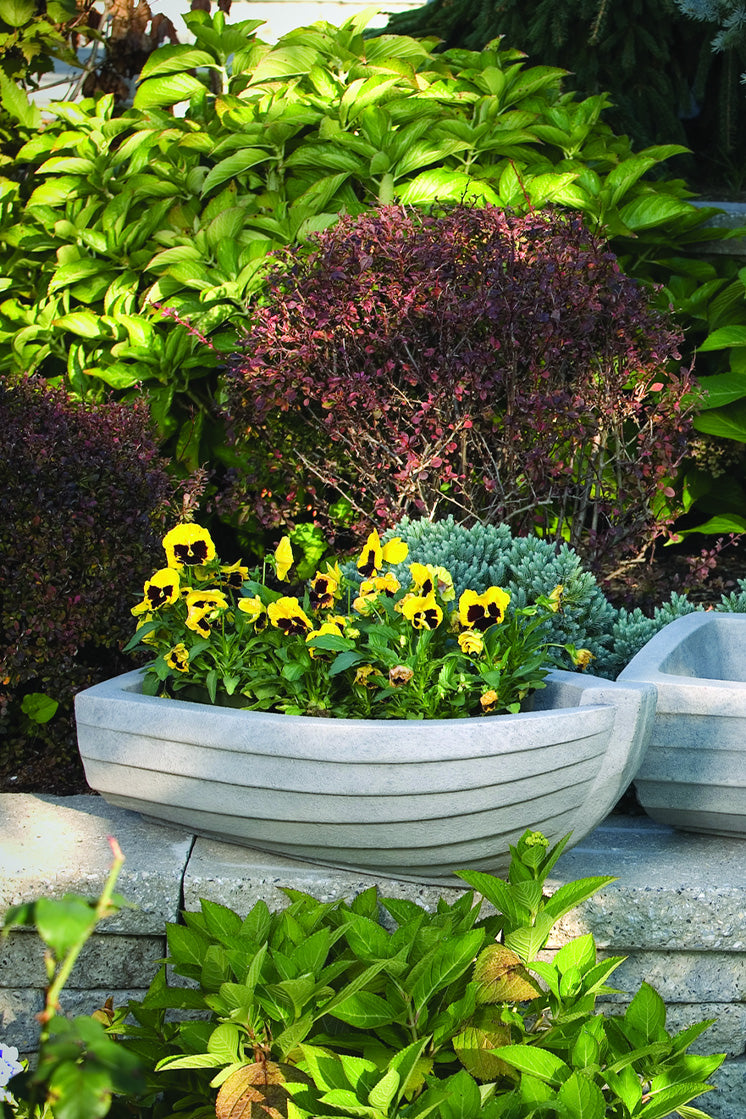 Small Row Boat Planter – Massarelli Lawn Ornaments